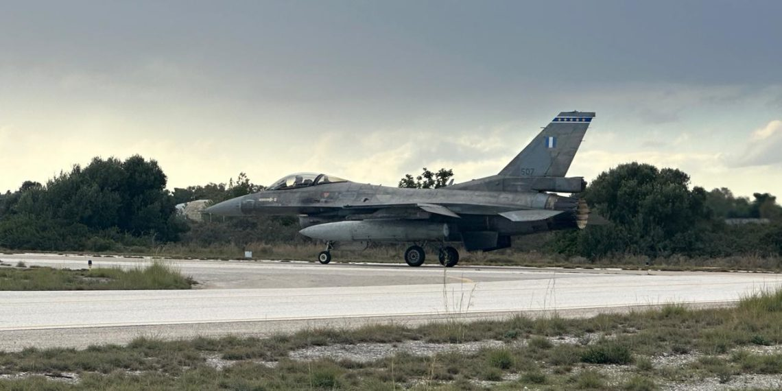 F-16 Viper: ΕΑΒ και Lockheed Martin παρέδωσαν την 20η «οχιά» στην ...